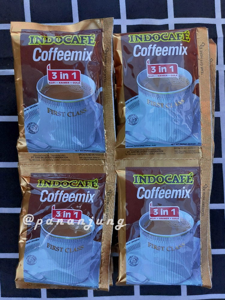 Jual Kopi Indocafe Coffeemix 3 in 1 sachet 10 pcs | PaDi UMKM Jual Kopi Indocafe Coffeemix 3 in 1 sachet 10 pcs | PaDi UMKM