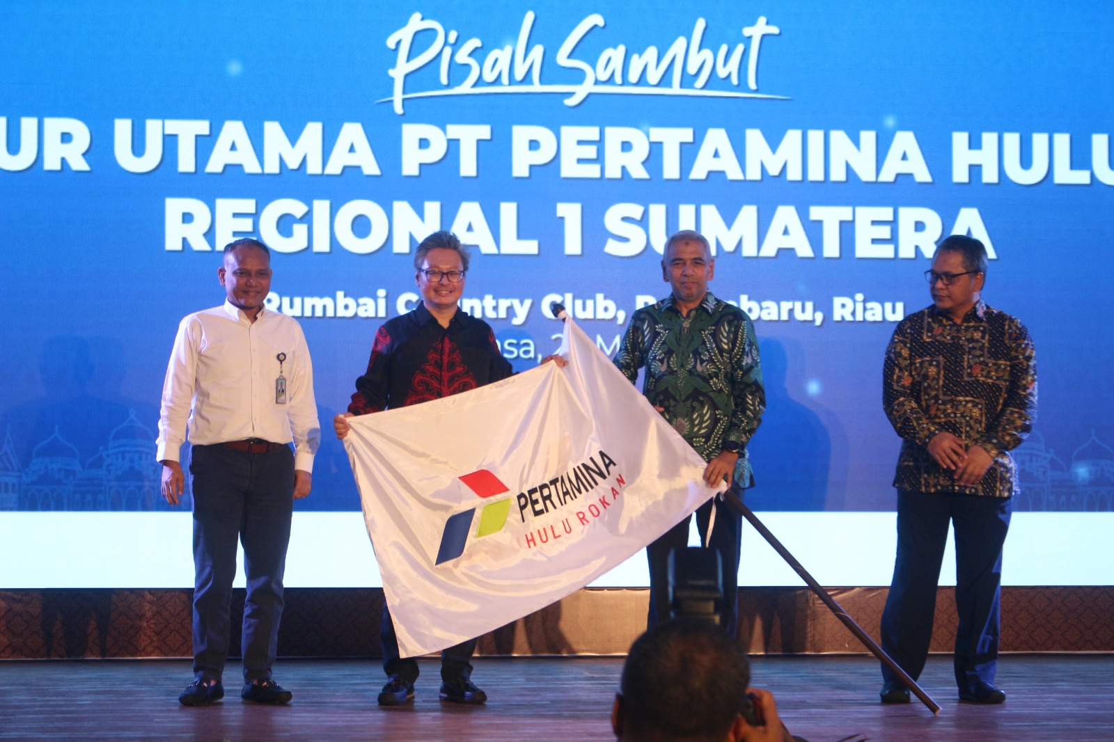 Jual Bendera Pertamina Ukuran 150 x 100 Cm | PaDi UMKM