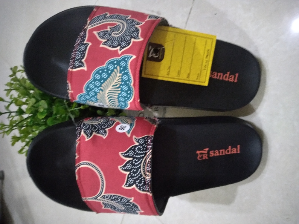 Jual Sandal Batik CR | PaDi UMKM