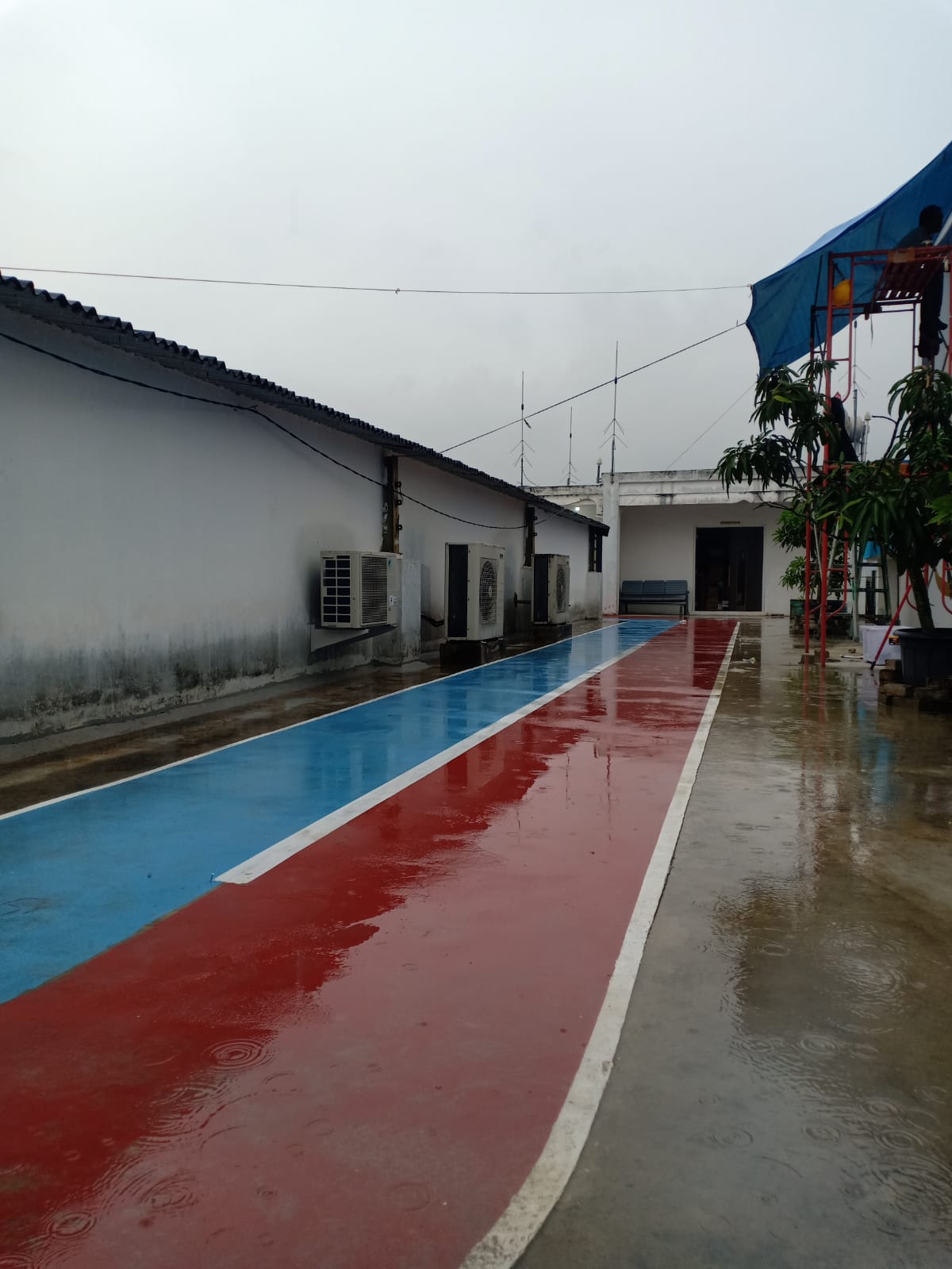 Jual Pembuatan jogging track di roof top gedung PLN UIP3BS | PaDi UMKM