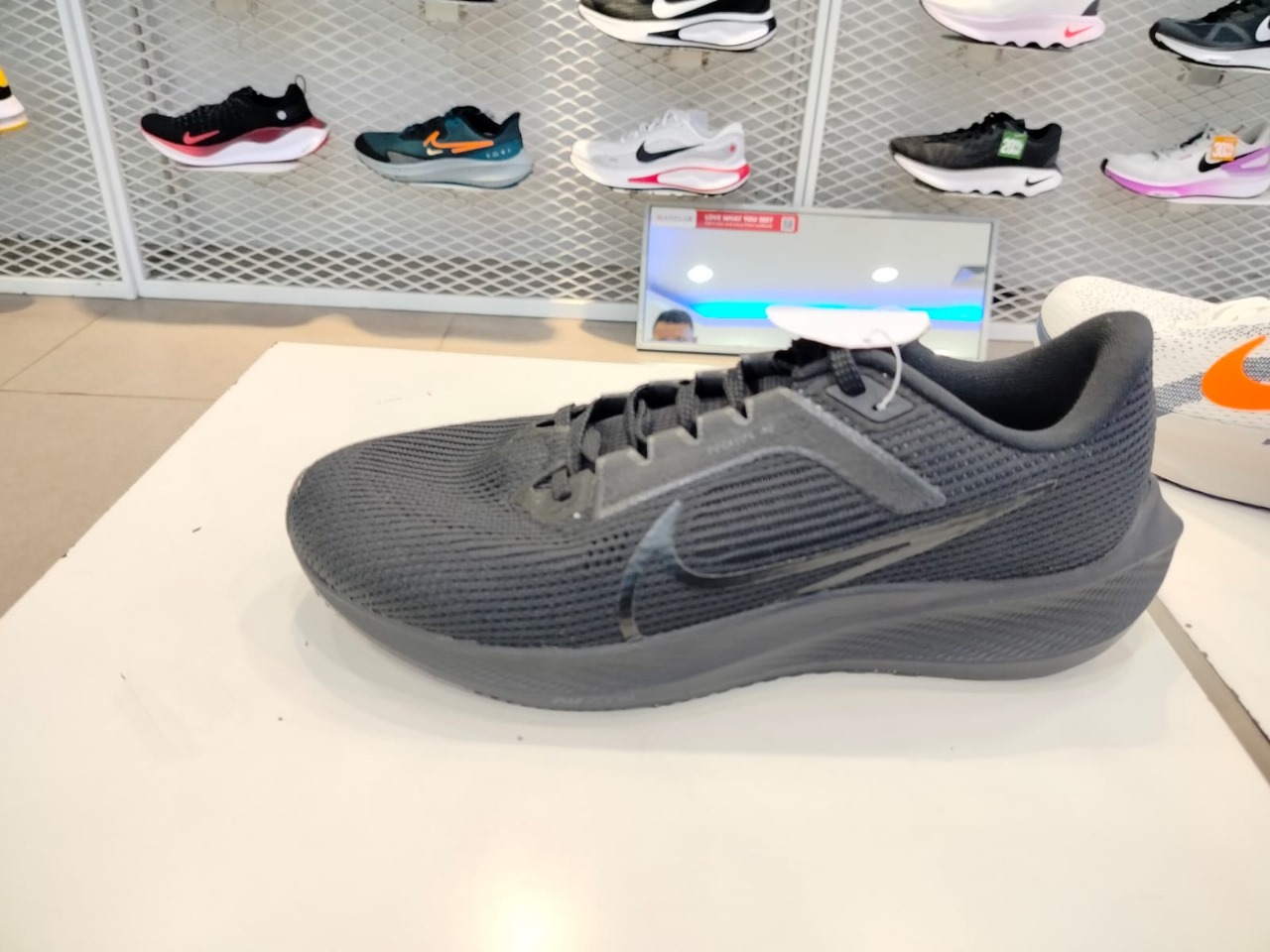 Jual Sepatu Running Nike Air Zoom Pegasus 40 Original DV3853-001 | PaDi ...