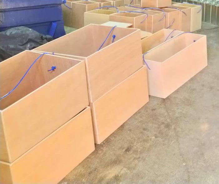 Jual BOX SAMPLE 8 KALENG | PaDi UMKM