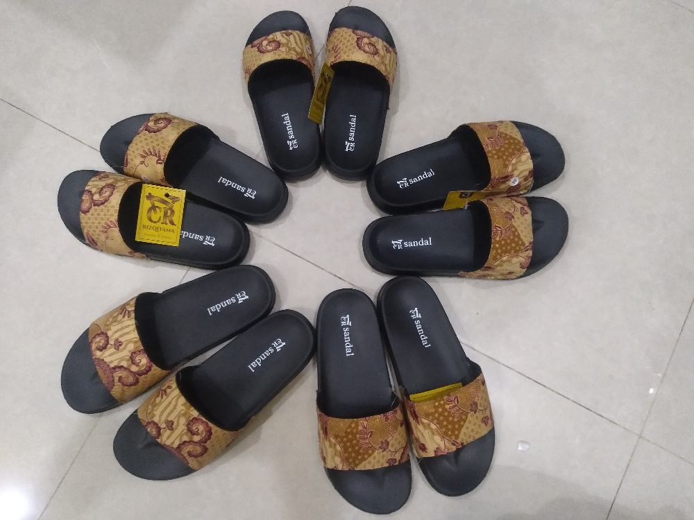 Jual Sandal Batik CR | PaDi UMKM
