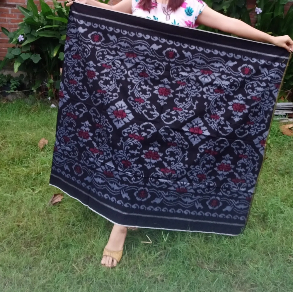 Jual Tenun endek Bali Patra hitam | PaDi UMKM