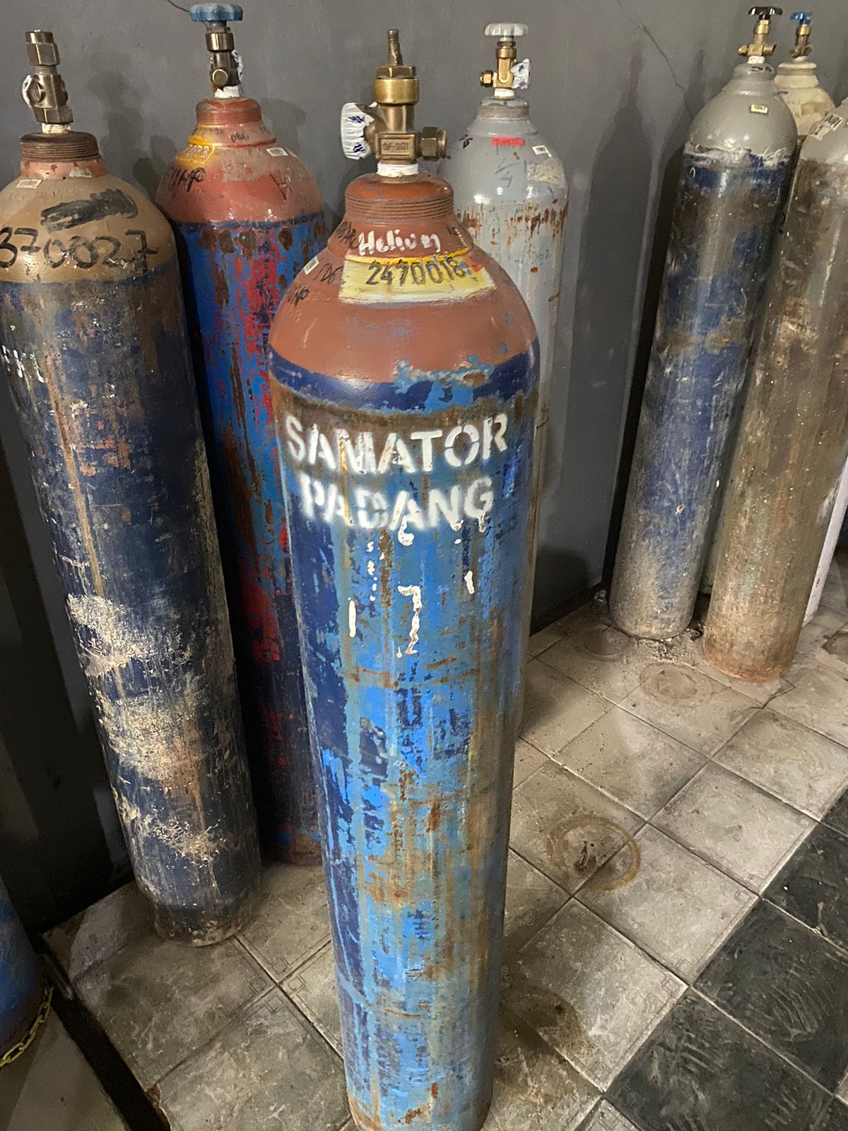 Jual Refill Gas Helium UHP | PaDi UMKM