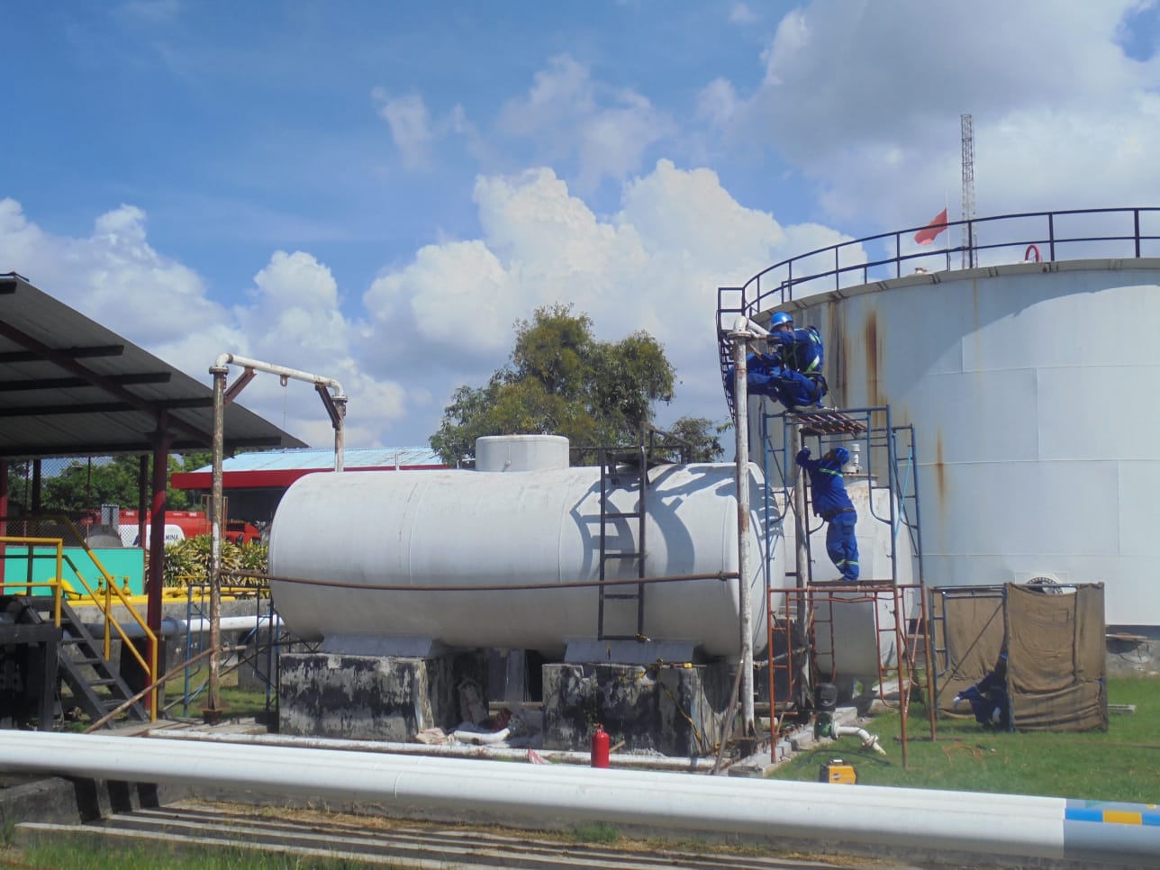 Jual PERBAIKAN TANGKI NO. 20 DAN 21 DI FUEL TERMINAL SANGGARAN | PaDi UMKM