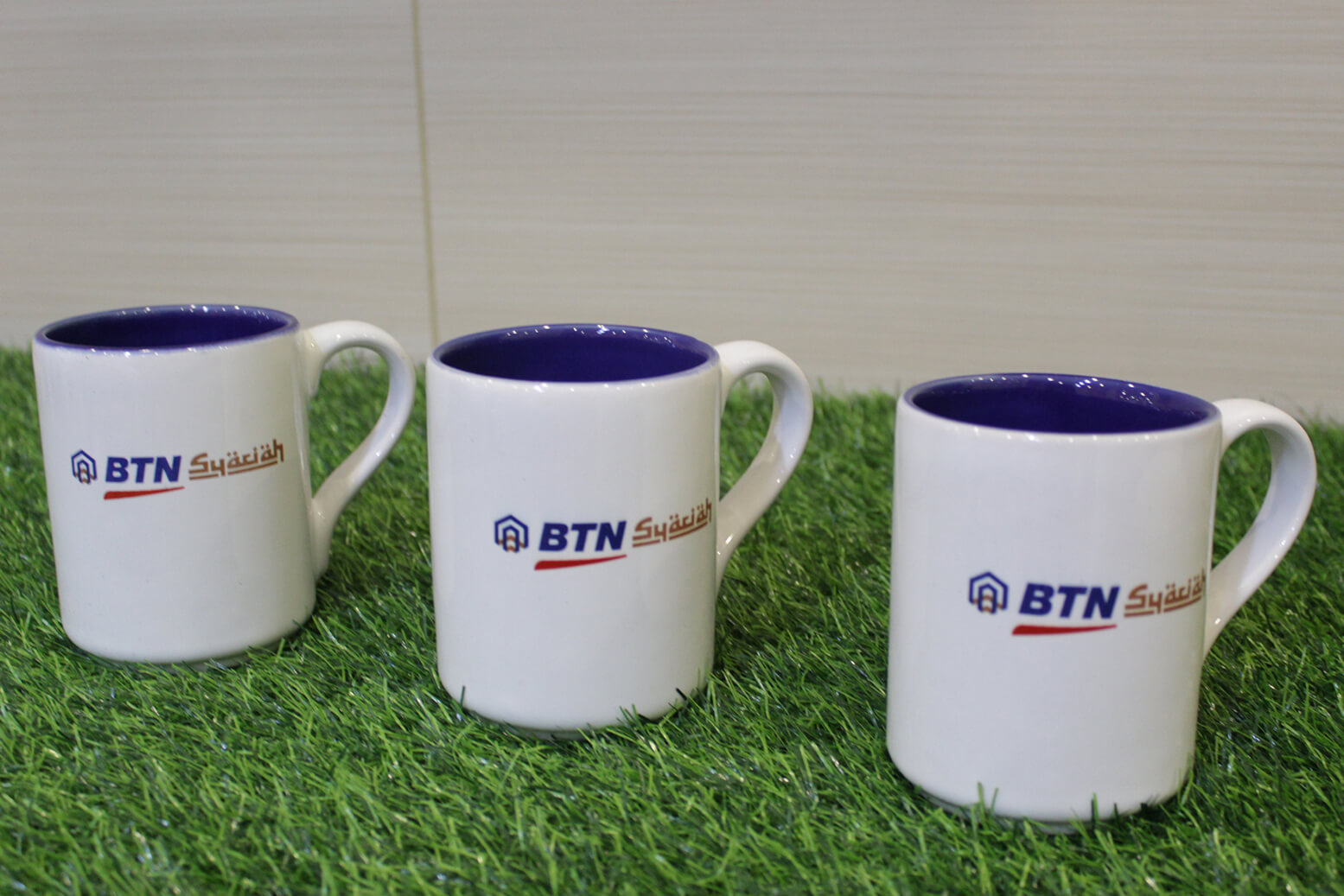 Jual Mug Custom Warna Dalam Desain (ECER ) cocok Untuk Souvenir , Kado ...
