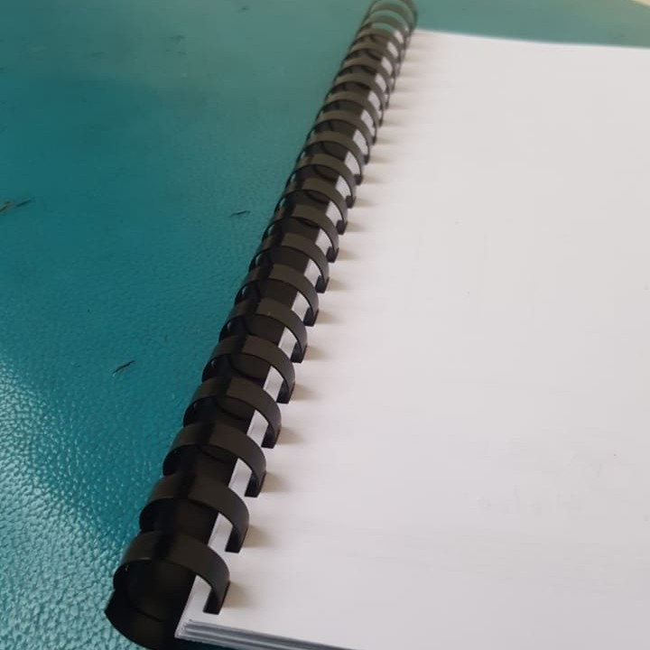 Jual Jasa Jilid Spiral Plastik A4 atau F4 | PaDi UMKM