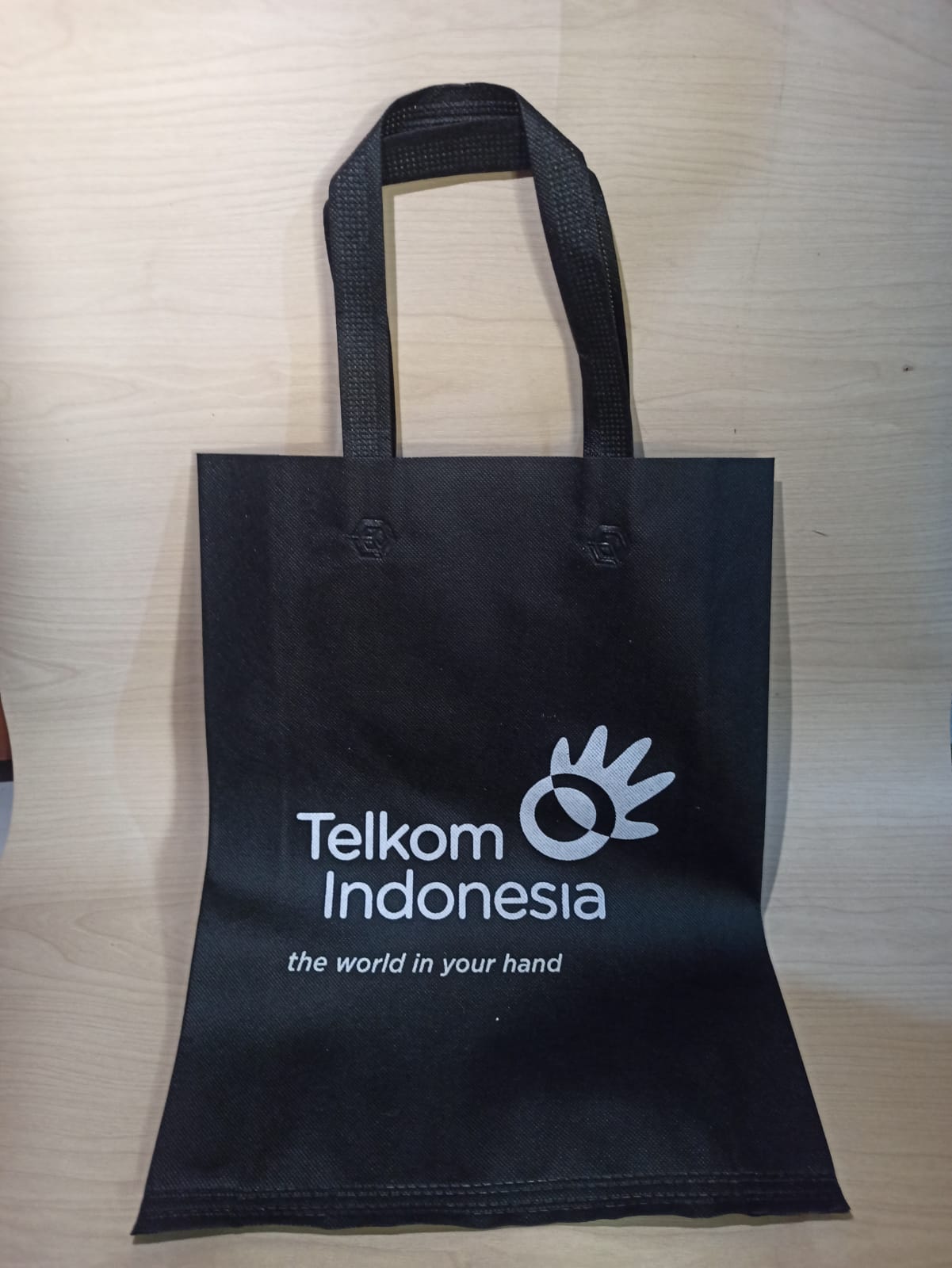 Jual Good Bag Telkom Ukuran Besar | PaDi UMKM