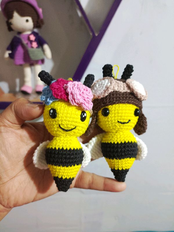 Boneka Lebah Madu